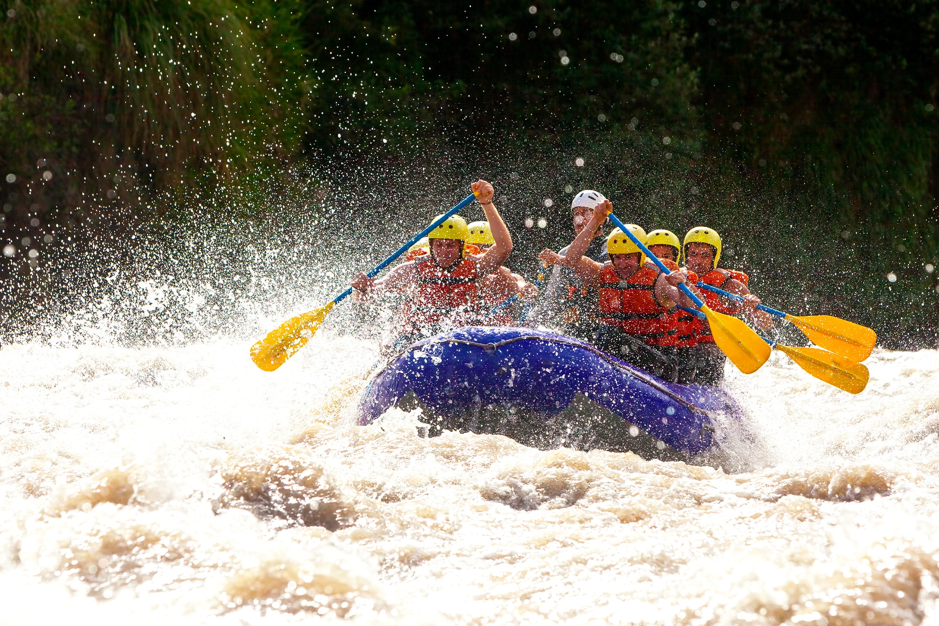 Découvrez l'Aventure Unique du Rafting avec Crazy Raft à Axat | Camping ...